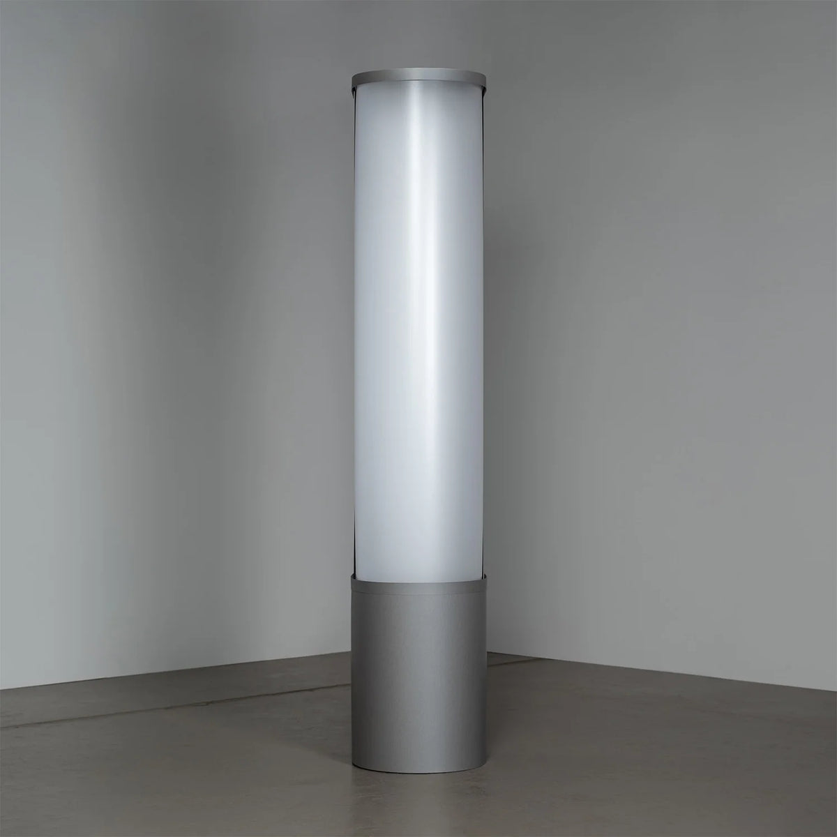 Half Round Column | Broadcast Studio Design – TVsetdesigns.com